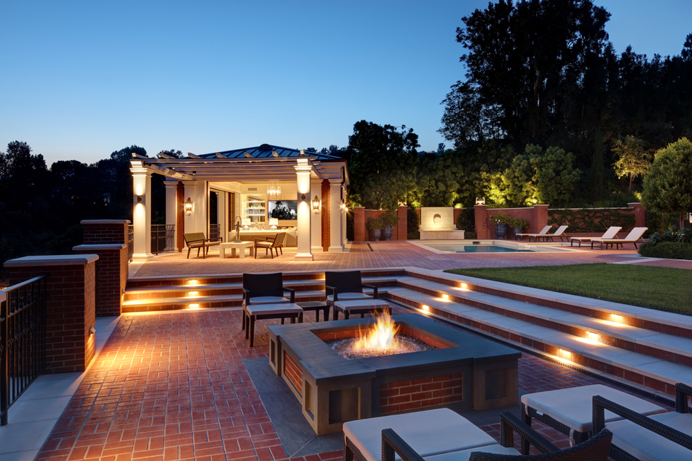 Colonial Pool House - Richard Manion Architecture